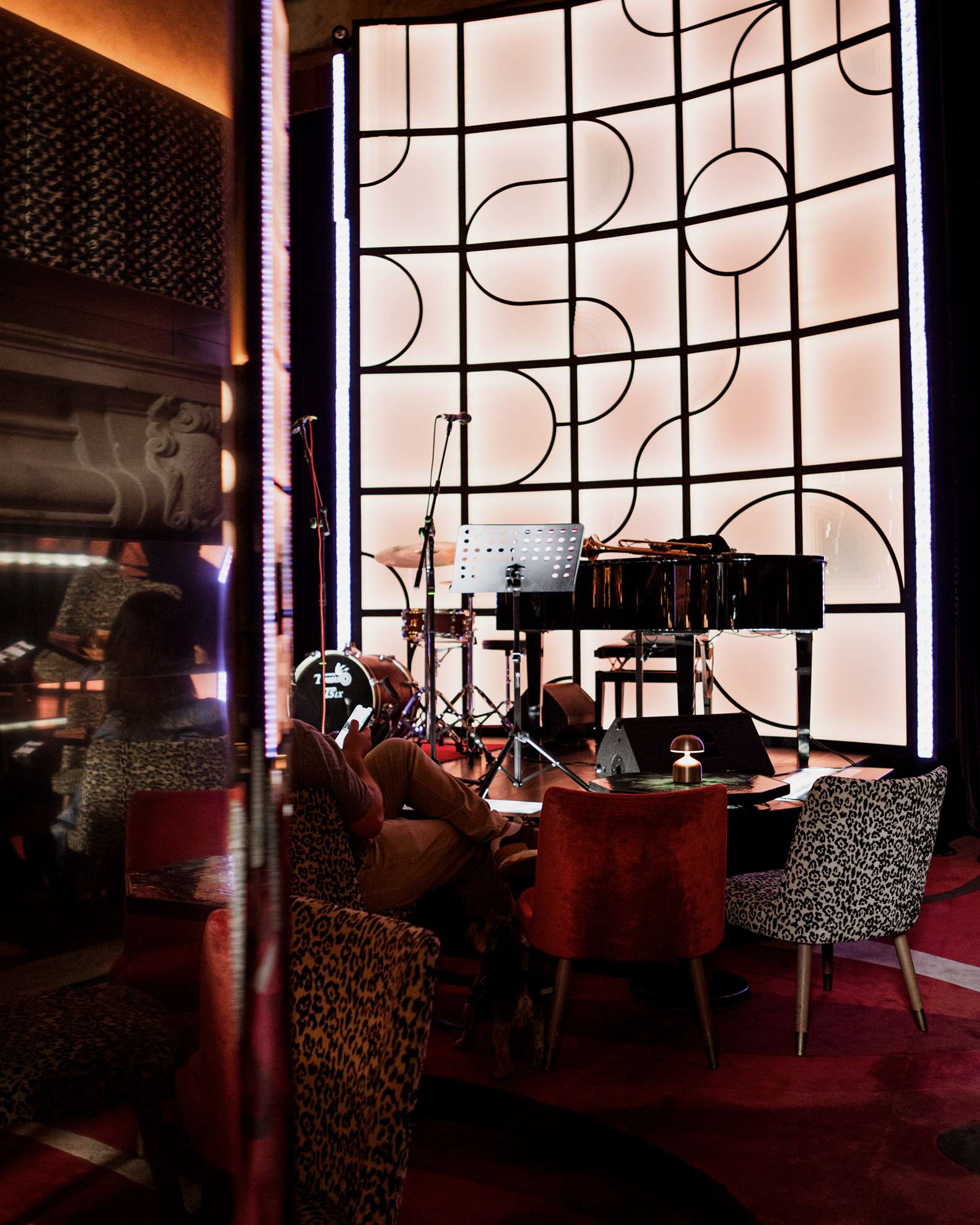 Rumore Bar : Dove l'Arte dei Cocktail Incontra l'Eleganza milanese